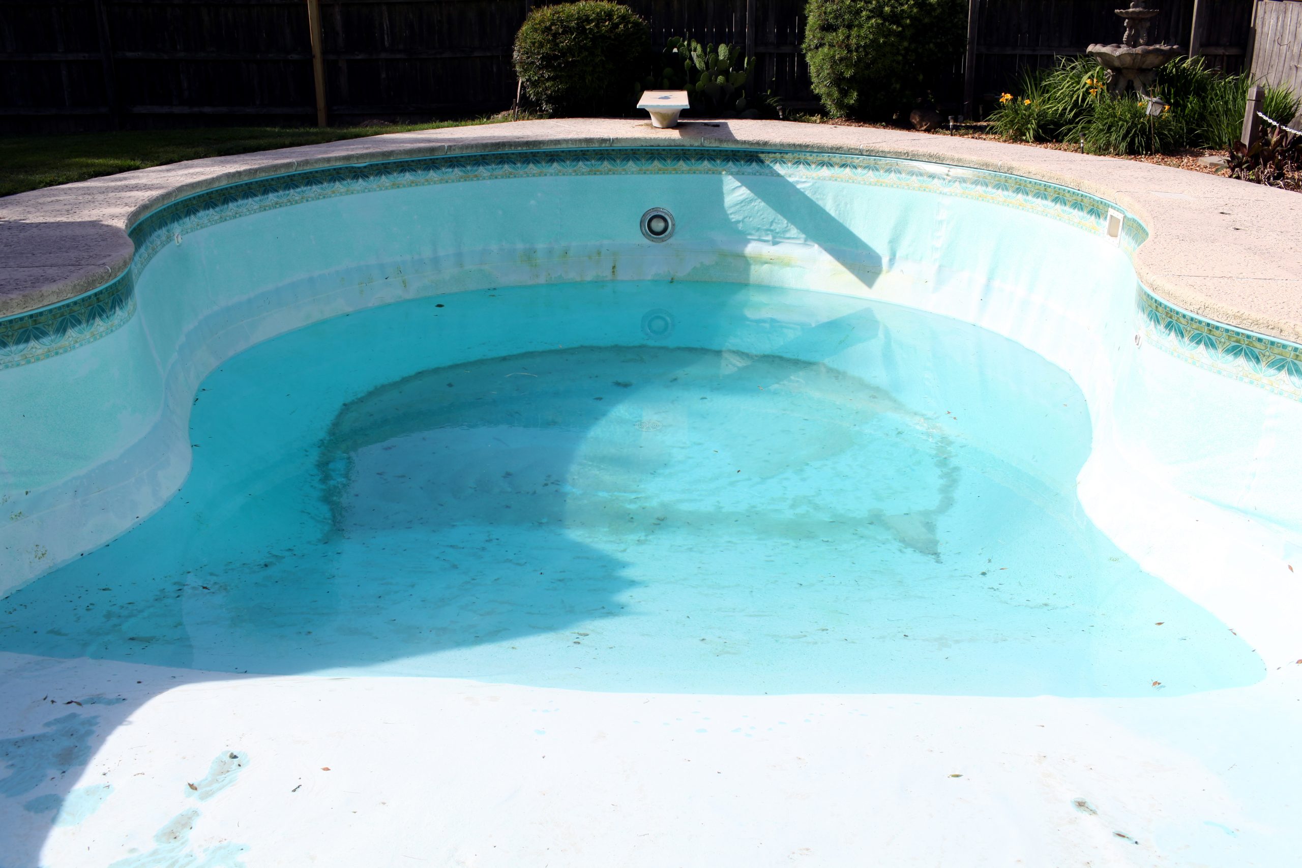 6 Signs Your Pool Needs Remodeling - Cox Pools